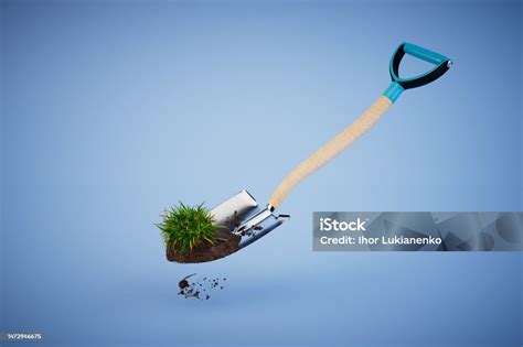 정원에서 땅을 경작하는 개념 파란색 배경에 흙과 잔디가 있는 삽 3d 렌더링 0명에 대한 스톡 사진 및 기타 이미지 0명 계절 금속 Istock