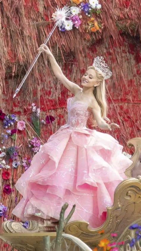 Glinda Wicked Looks Wicked Costumes Glinda The Good Witch Bubble Dress