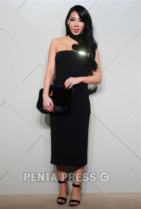 [포토] 투애니원 씨엘 버버리 아트 오브 더 트렌치 서울 11