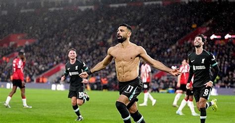 日 수비수 대형실책→살라 멀티골 리버풀 사우샘프턴 원정서 1 2→3 2 대역전승단독 선두 질주 Pl 리뷰