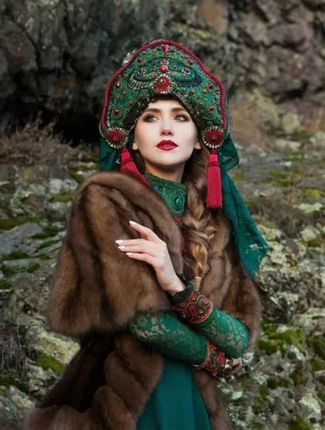 Pin By Марина On Русский стиль Folk Fashion Russian Traditional