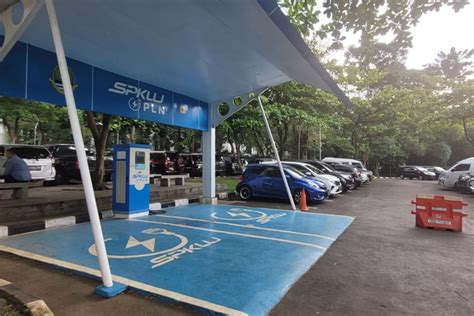 Jabar Dorong Hotel Dan Restoran Bangun Spklu