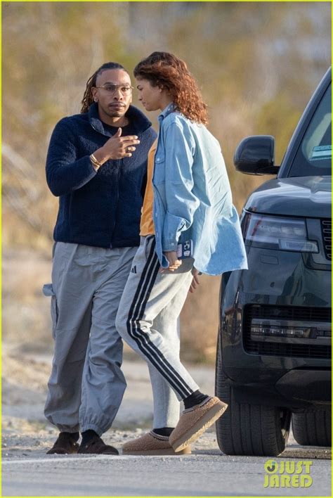 Euphoria Season 3 Set Photos Zendaya Films Solo Scenes For Hit Series Photo 5134442