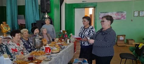 Посиделки «За чашкой чая друзей встречаем к международному дню чая провели с участниками