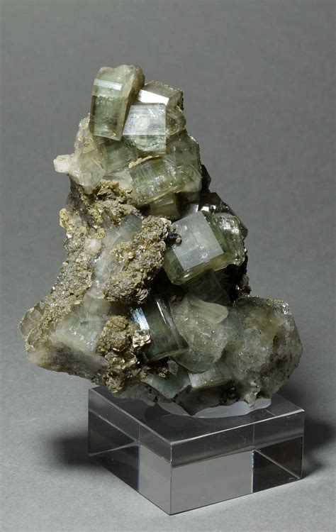 Apatite Cluster