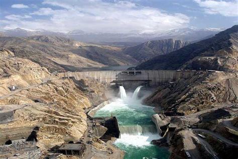 چشم انداز انرژی تولید نیروگاه‌های برق‌آبی ایران به زیر ۵ درصد سبد انرژی کشور رسید