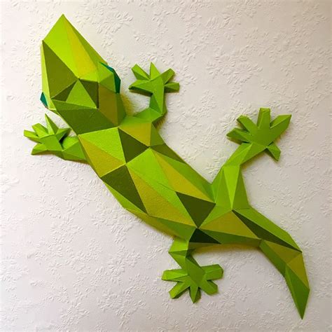 Gecko Papercraft Template Рыбный логотип Саламандра