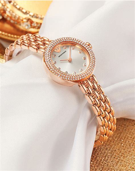 Armani阿玛尼手表女2021新款玫瑰小圆盘镶钻小表盘女表ar11415