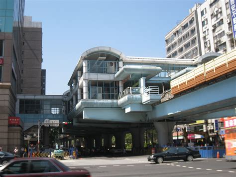 悠遊台灣 捷運大安站