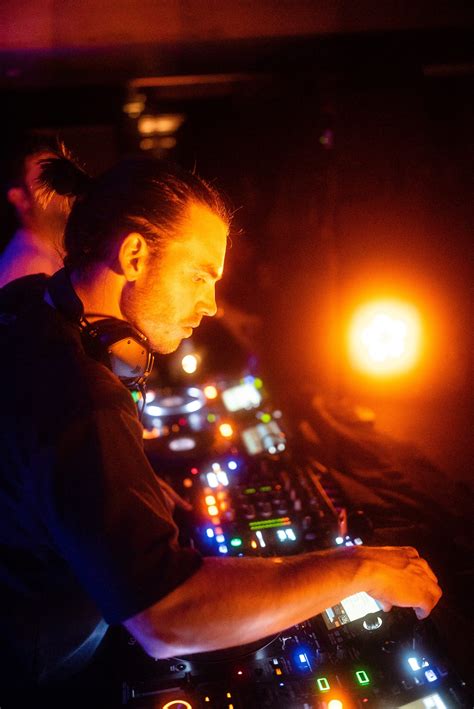 Renowned New York Dj Lars Shares New Single Hurricane Ft Jay Miles Mundane