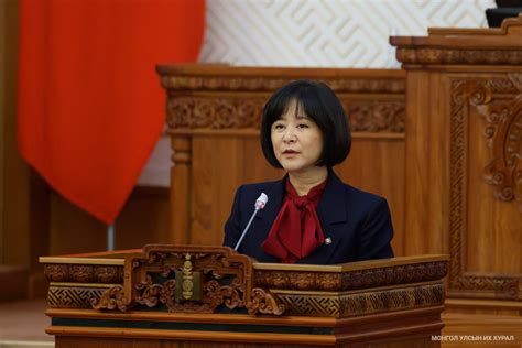 “Эрдэнэс Тавантолгой ХК ийн хувьцааны талаарх тогтоолыг хэлэлцүүлэгт шилжүүлэв