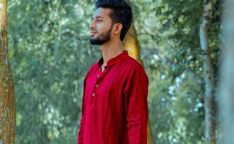 স্মার্ট ছেলেদের পিক ছেলেদের পিক তোলার স্টাইল ছবি 2025