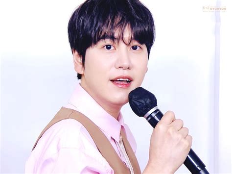 Pin Oleh Michel Rodrigues Di Kyuhyun Animasi