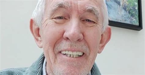 Světu Se Odhalil Dabér Známého Sloganu Pegi 18 Indian