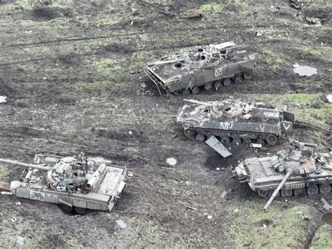 Рашисти почали використовувати БМП-3 як "штурмові гармати", і це ...