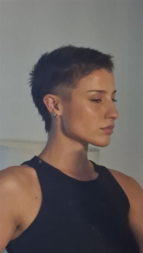 Growing Out A Buzzcut Women Artofit