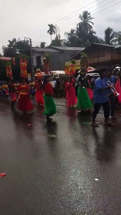 පෙරහැරක තියන හරිම ලස්සන නැටුමක් 😘💘 Youtube