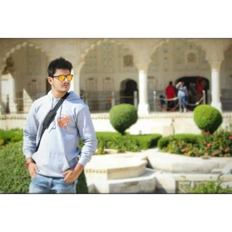 Utkarsh Dutta Utkarsh Dutta Updated Their Cover Photo