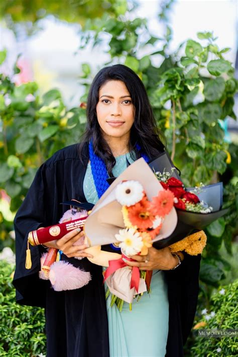 Deshani Subasinghe On Linkedin Officially Graduated With A First Class In Bachelor Of Business