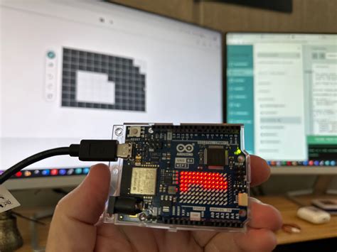 Ontdek De Veelzijdigheid Van Arduino Uno R4 Wifi 12×8 Matrix Display Rtc Can Esp32 S3 Wifi