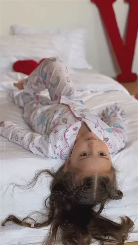 Body • ბოდი გოგონების ყველაზე საყვარელი უნიქორნის პრინტის სახლის სამოსი შექმნილია პრინცესების