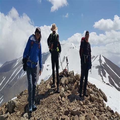 آب پخشان سنج باشگاه کوهنوردی توچال