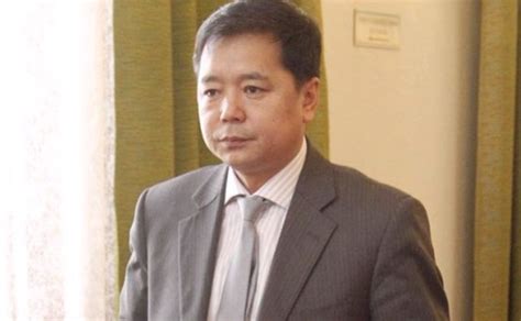 Төрийн банкны захирал Д Баярсайханд хаягласан сурагч охины захиа