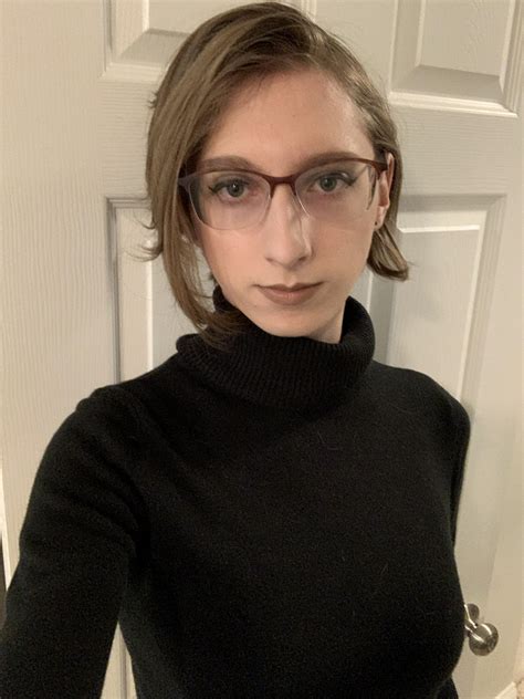 First Time Presenting Fem In Public Today Wish Me Luck ☺️ Scrolller