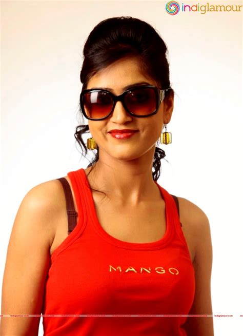 Divya Singh Actress Photoimagepics And Stills 376730