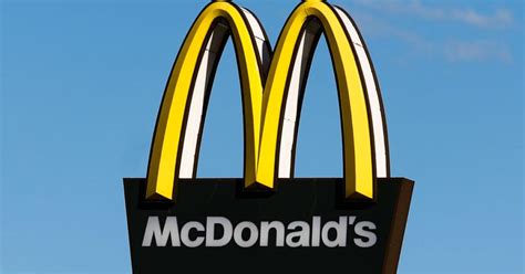 La Razón Por La Que El Fondo Del Logo De Mcdonalds Es Verde En Europa
