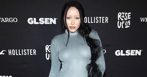 Braless Noah Cyrus Rocks Floor Length Bubble Ponytail At Glsens Rise