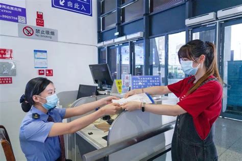上海市大学新生高铁学生票怎么买 购票 进站 上海慢慢看