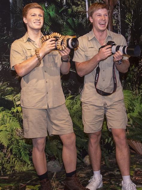 Robert Irwins Emotional Moment With Wax Figure Of Father Steve Irwin