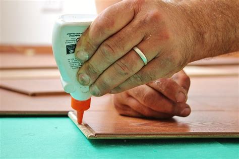 How To Remove Wood Glue 10 Easy Methods Millwork Guide