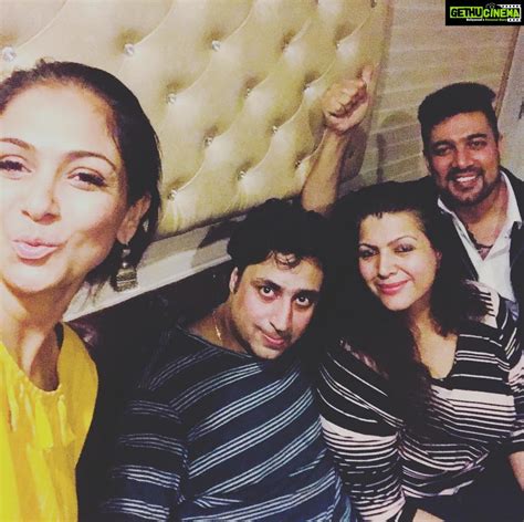 Simran Selfie Hd Tamil Actress Petta Gethu Cinema