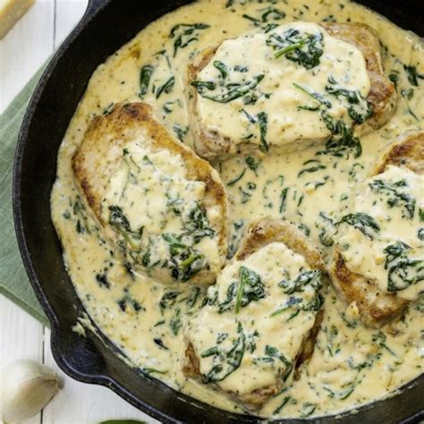 Creamy Garlic Parmesan Pork Chops That Oven Feelin