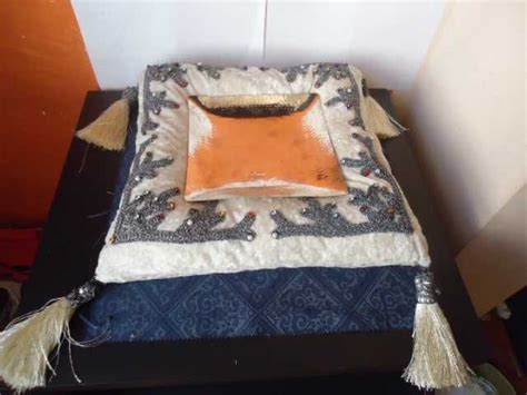 Плюшена декоративна възглавница ориенталска възглавница гр София Надежда 2 • Olx Bg