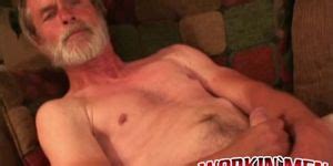 WORKIN MEN VIDEOS Naughty Grandpa Watches Porn While Jacking Off Tnaflix Com