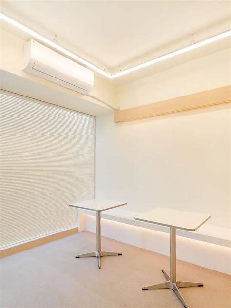 화이트and우드톤 깨끗한 미니멀 컨셉 13평 요거트샵 인테리어 인천 남동구 구월동 화이트and우드톤 깨끗한 미니멀 컨셉 13평 요거트샵 인테리어 인천 남동구 구월동