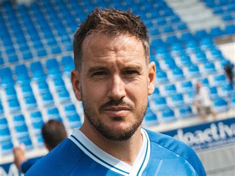 La Despedida De Sergi Guilló Defensa Del Vestuario Del Huesca