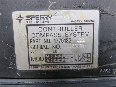 1775132 022 Sperry Avionics Worn Face Control Compass System