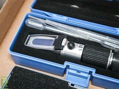 2 Aichose Atc Portable Refractometers Roller Auctions