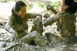 MPV Island Mud Action