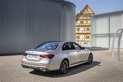 Mercedes Benz E Class Review 2021 Parkers