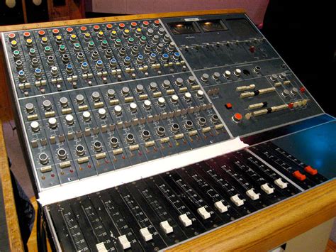 4 Small Neve Classic Desks Funky Junk