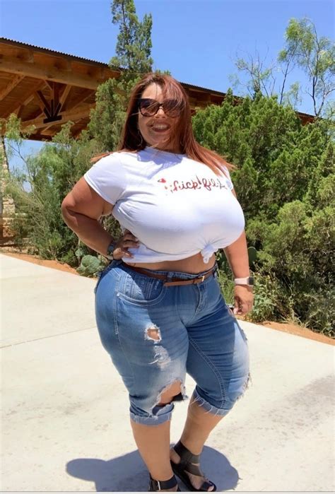 Pin On Пышные модели