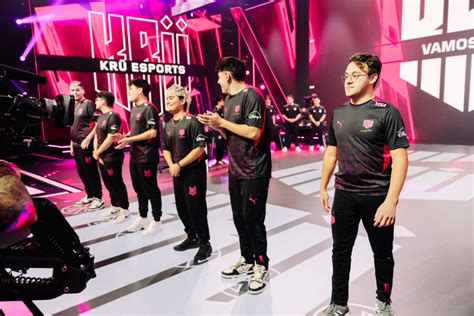 KrÜ E G2 Prestam Minuto De Silêncio Em Homenagem à Daveeys Vzone