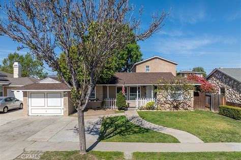 647 Magnolia Ave Brea Ca 92821 Zillow