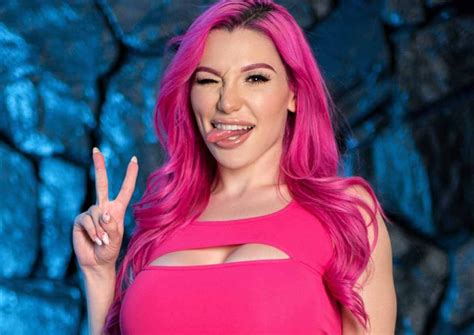 Lily Lou Life Of An American Adult Actress