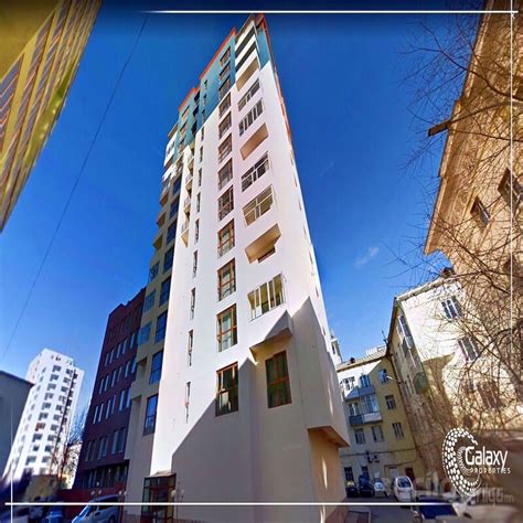 Их дэлгүүрийн баруун талд 49 р байранд 3 өрөө худалдана